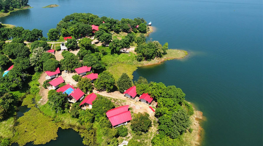 কাপ্তাইয়ের বার্গি লেক ভ্যালি রিসোর্ট: প্রাকৃতিক সৌন্দর্যের স্বর্গরাজ্য » আদার ব্যাপারী